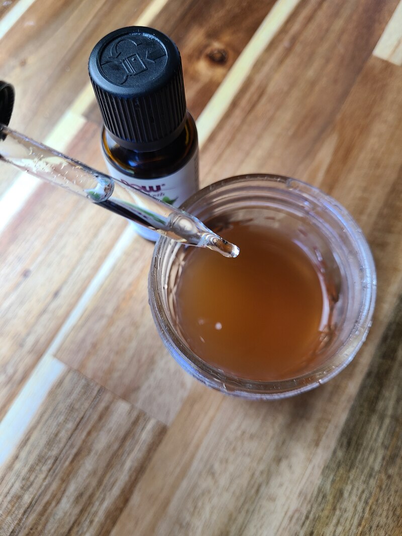 What Is Wild Parsnip? How To Treat Wild Parsnip Rash - Donvey Farms